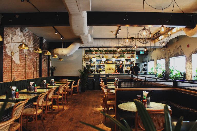 Restaurant Hà une adresse incontournable du Vieux Montréal